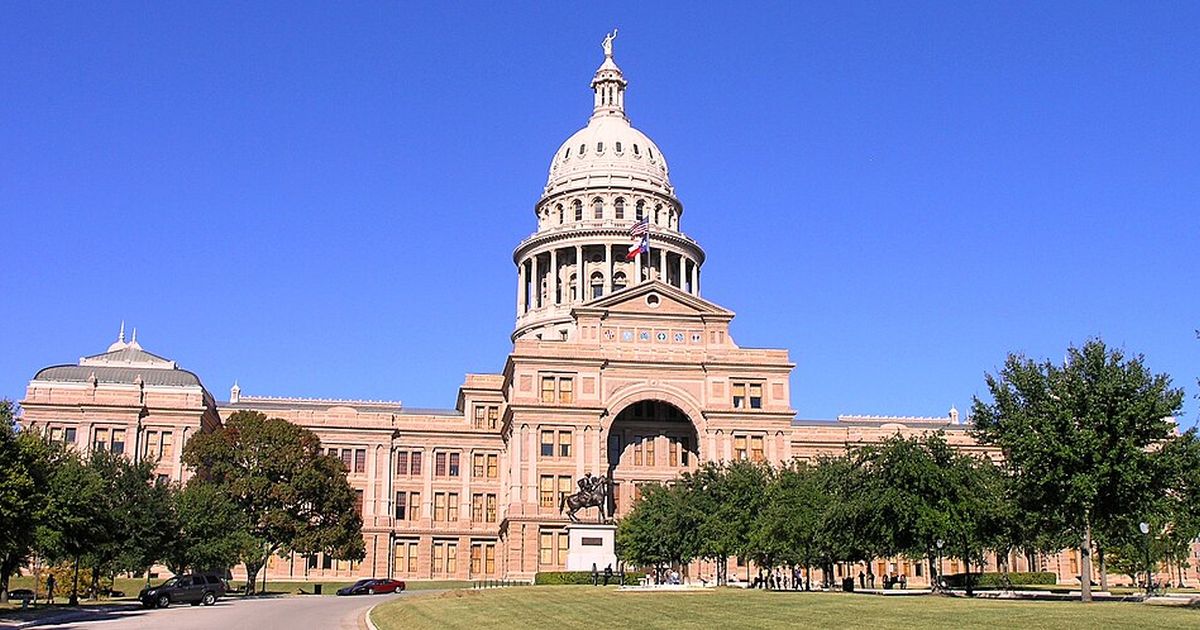 Day 2 of Texas Democrats’ Political Stunt as GOP Lawmakers Take Serious ...